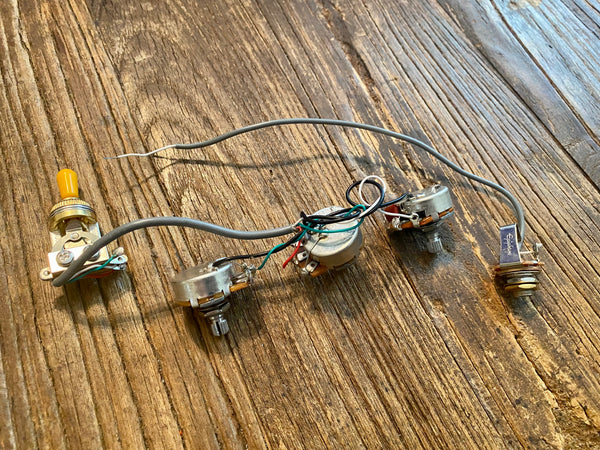 Epiphone Flying V Wiring Harness | Pots, Gold Toggle w/ Amber Tip, Gol ...